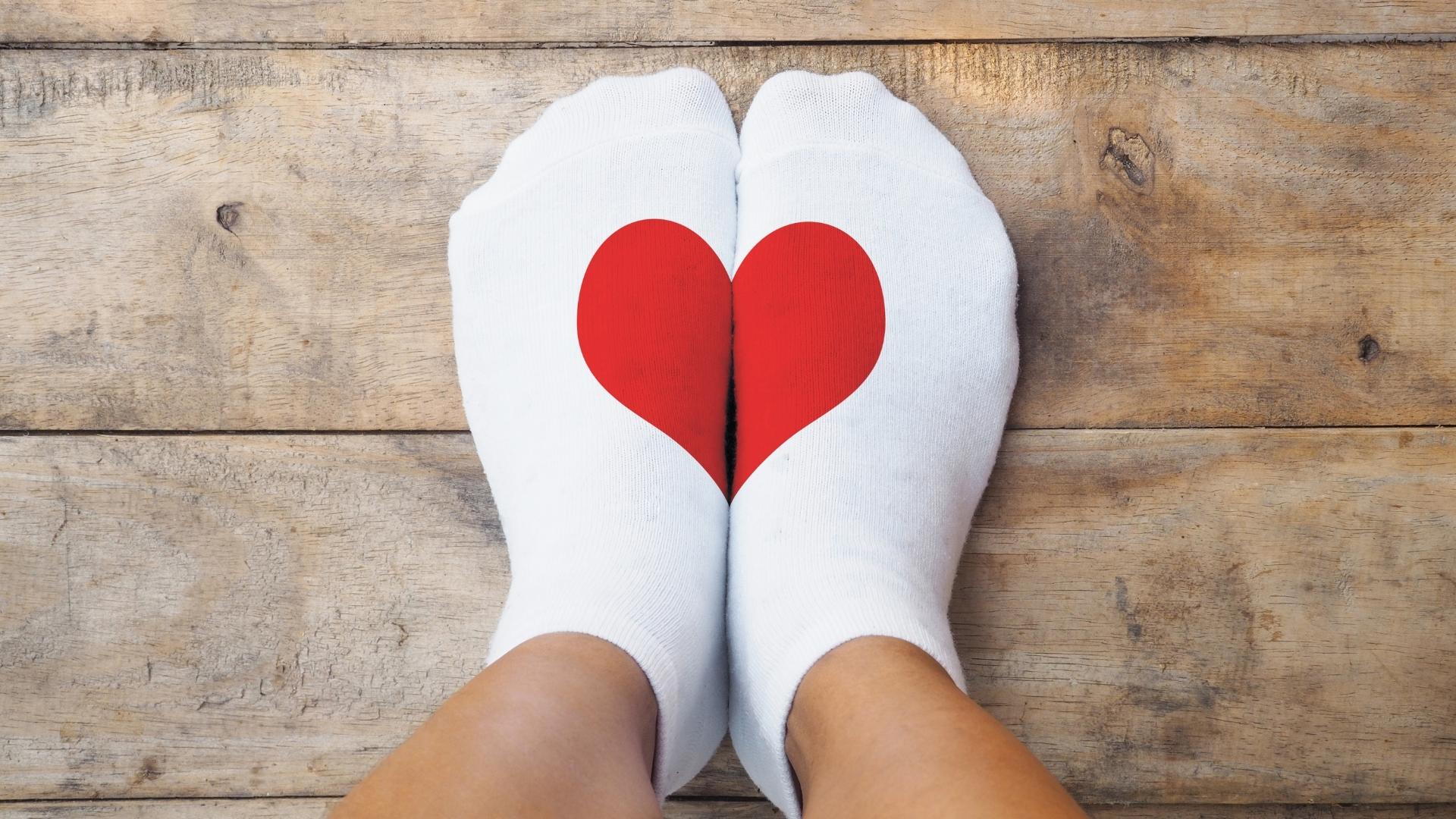 Top 10 + 6 Spain outfits to blend in with the crowd! ⋆ Study Abroad Guide